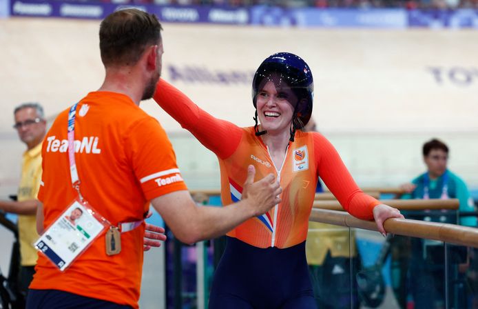 Baanwielrenners Caroline Groot en Tristan Bangma pakken paralympisch ...