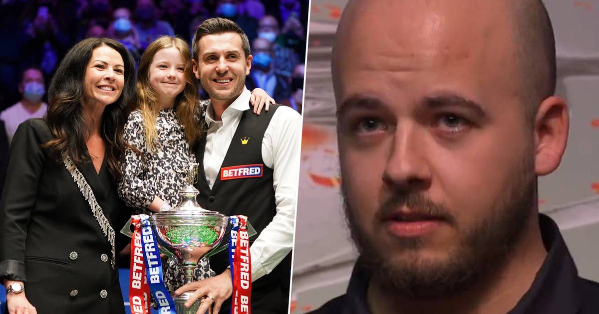 KIJK. “Hou jullie sterk”: Luca Brecel steekt Mark Selby en zieke vrouw ...