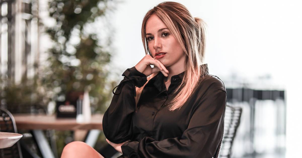 Kyara (20) is finaliste voor wedstrijd Queen of Models: “Zelfvertrouwen ...