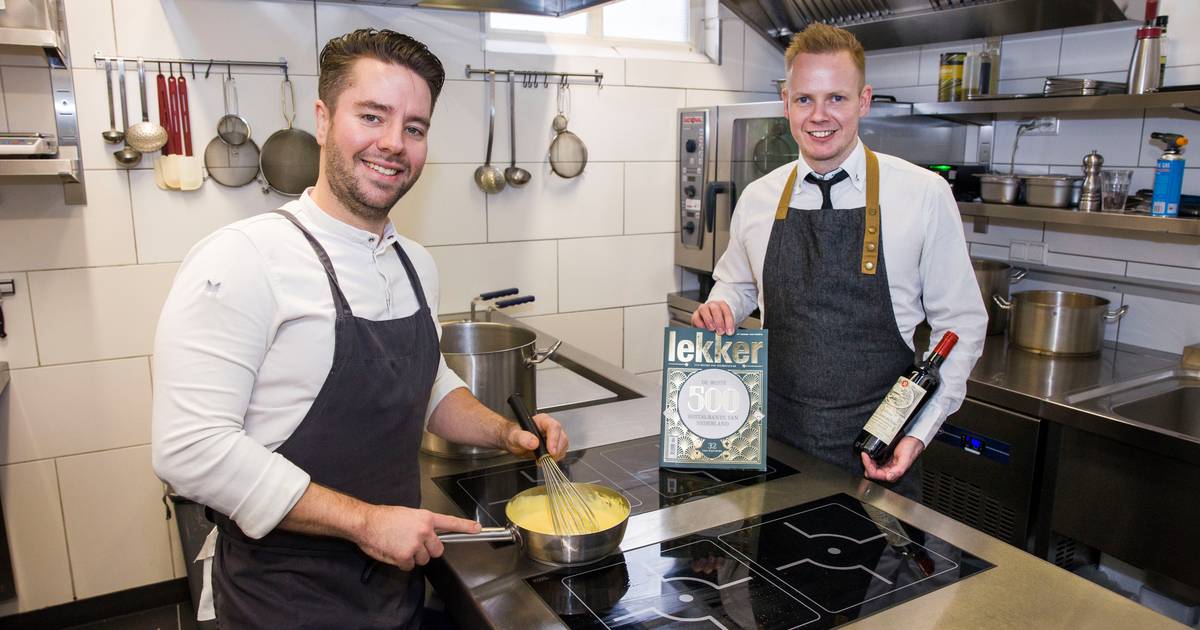Ook al draait hun restaurant goed, toch gooien Hans en Ron het roer om ...