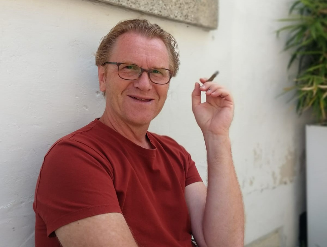 ‘Mijn domineesdroom spatte uiteen.’ Nu ziet historicus Leendert Alberts ...