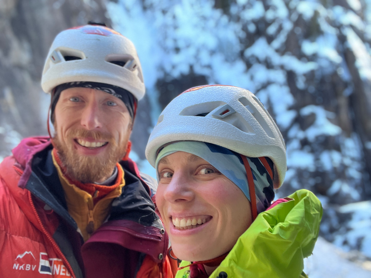 Tilburgs echtpaar pioniert in on-Nederlandse ijssport en heeft ‘couple ...