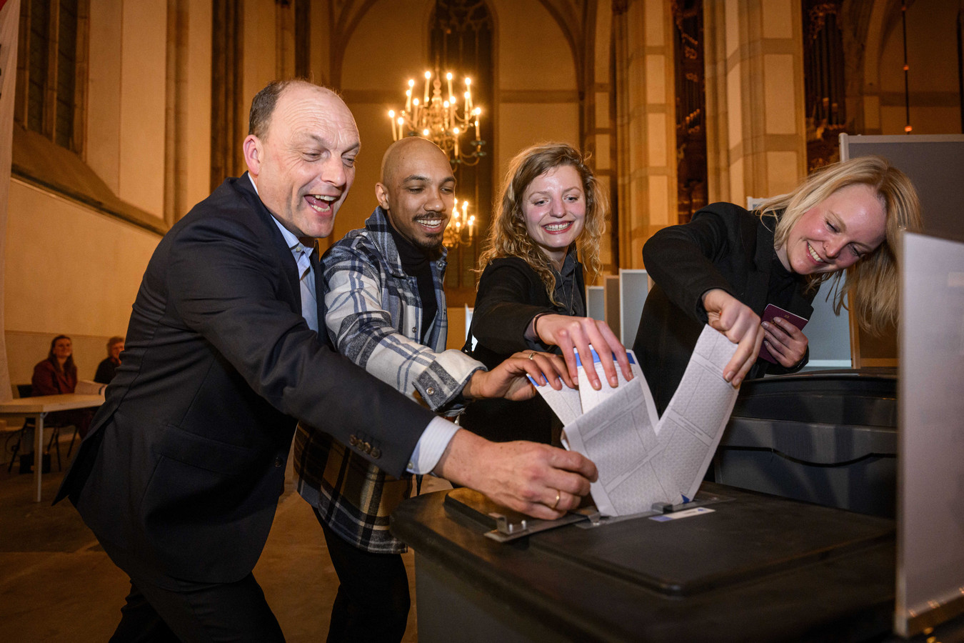 LIVE | Alle stembureau's zijn open voor spannende verkiezingen (maar in ... LIVE | Alle stembureau's zijn open voor spannende verkiezingen (maar in ...