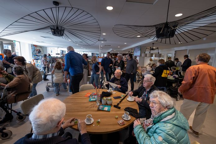 Eindelijk heeft Swifterbant een nieuwe ‘huiskamer’: ‘Het was een lange ...