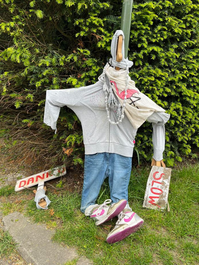 Vandalen vernielen zelfgemaakt Graag Traag-mannetje van Lauranne (9) en ...