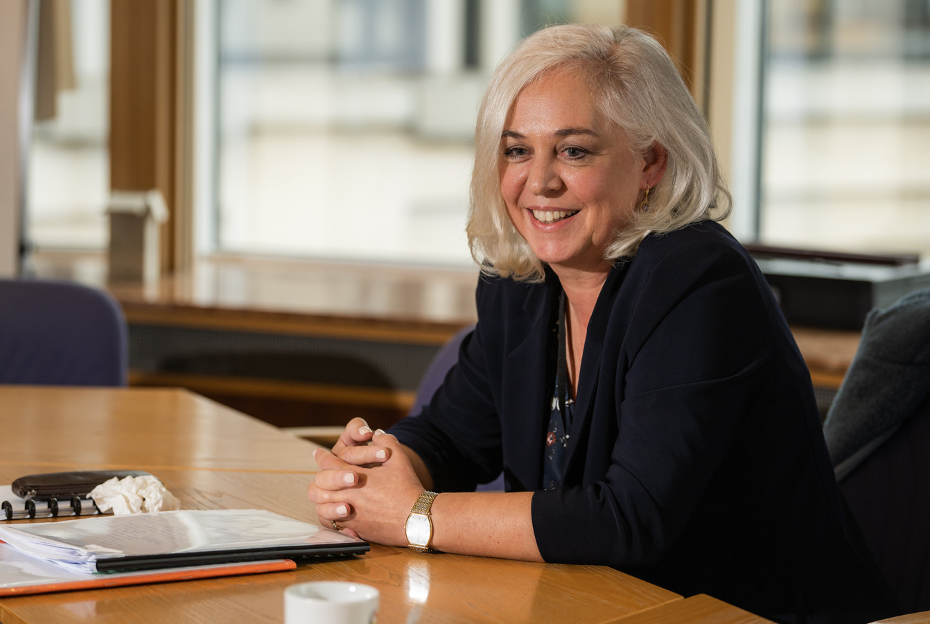 Ariadne Petridis, eerste vrouw die ons land vertegenwoordigt in de NAVO ...