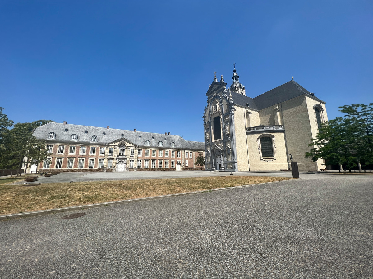 Wandelen door de heide: op stap in de omgeving van de abdij van ...