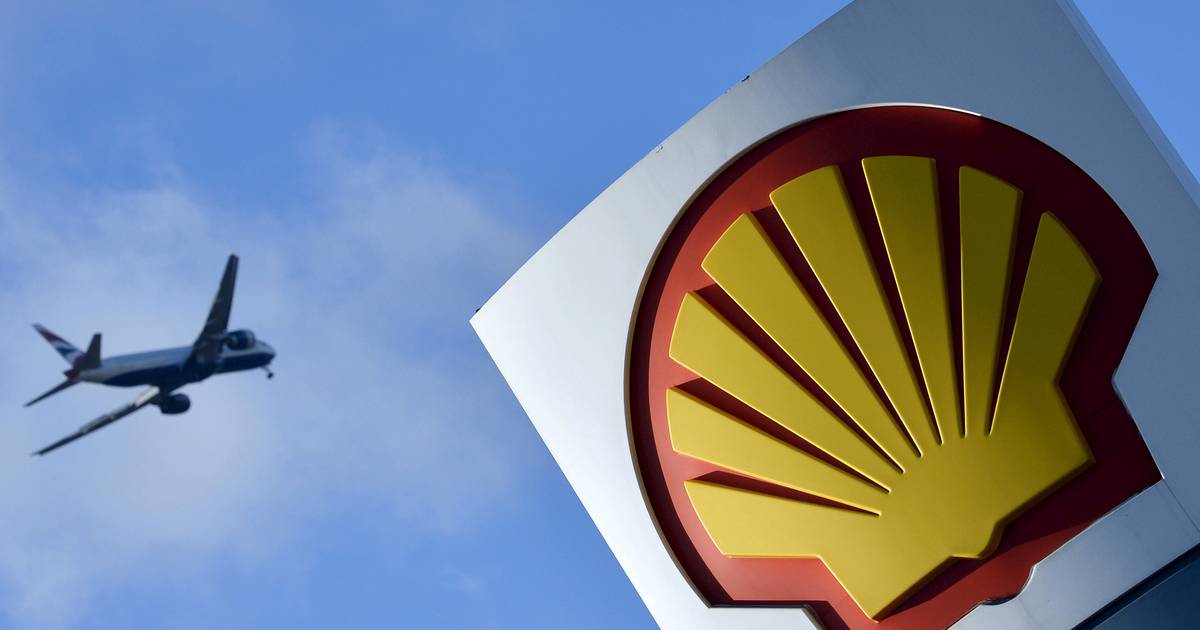 Shell schrapt wereldwijd nog eens 2200 banen | Economie | AD.nl