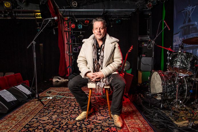 Ian Siegal, bluesman tegen wil en dank, bouwde in 30 jaar een ...