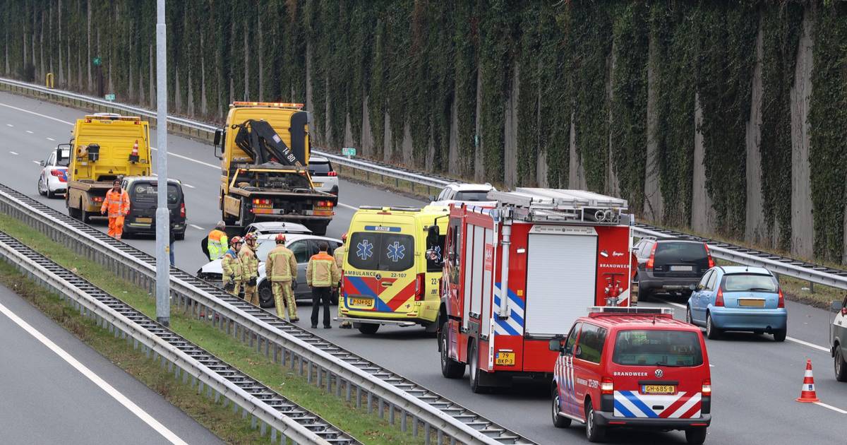 Ongeval met meerdere auto’s op A2 bij Best zorgt voor vertraging | Brabant | bndestem.nl