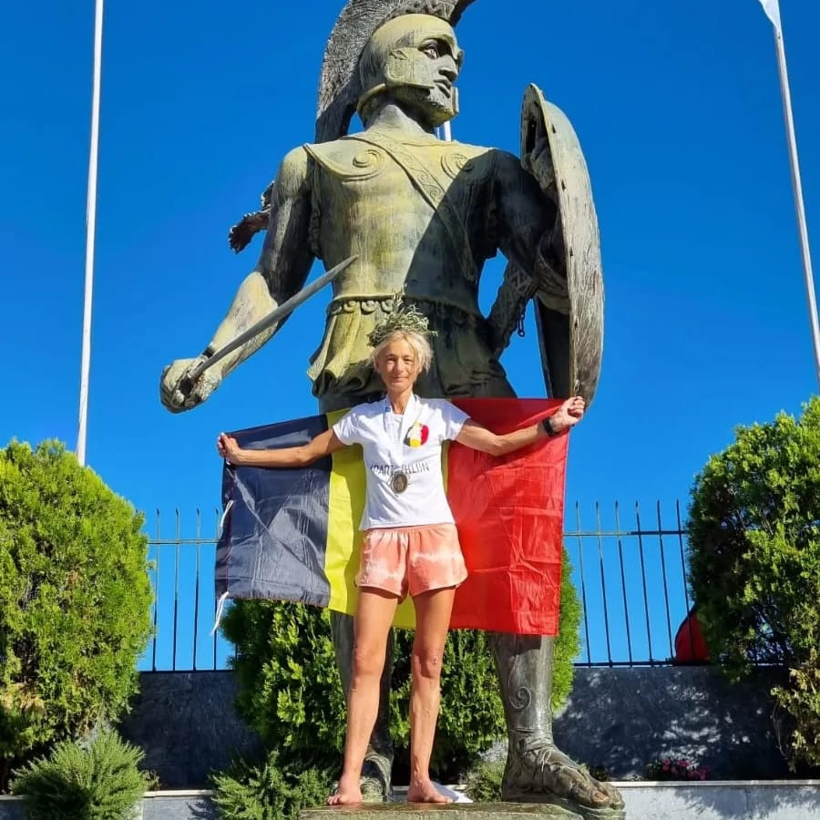 Hilde (52) loopt als derde Belgische vrouw Griekse Spartathlon uit ...