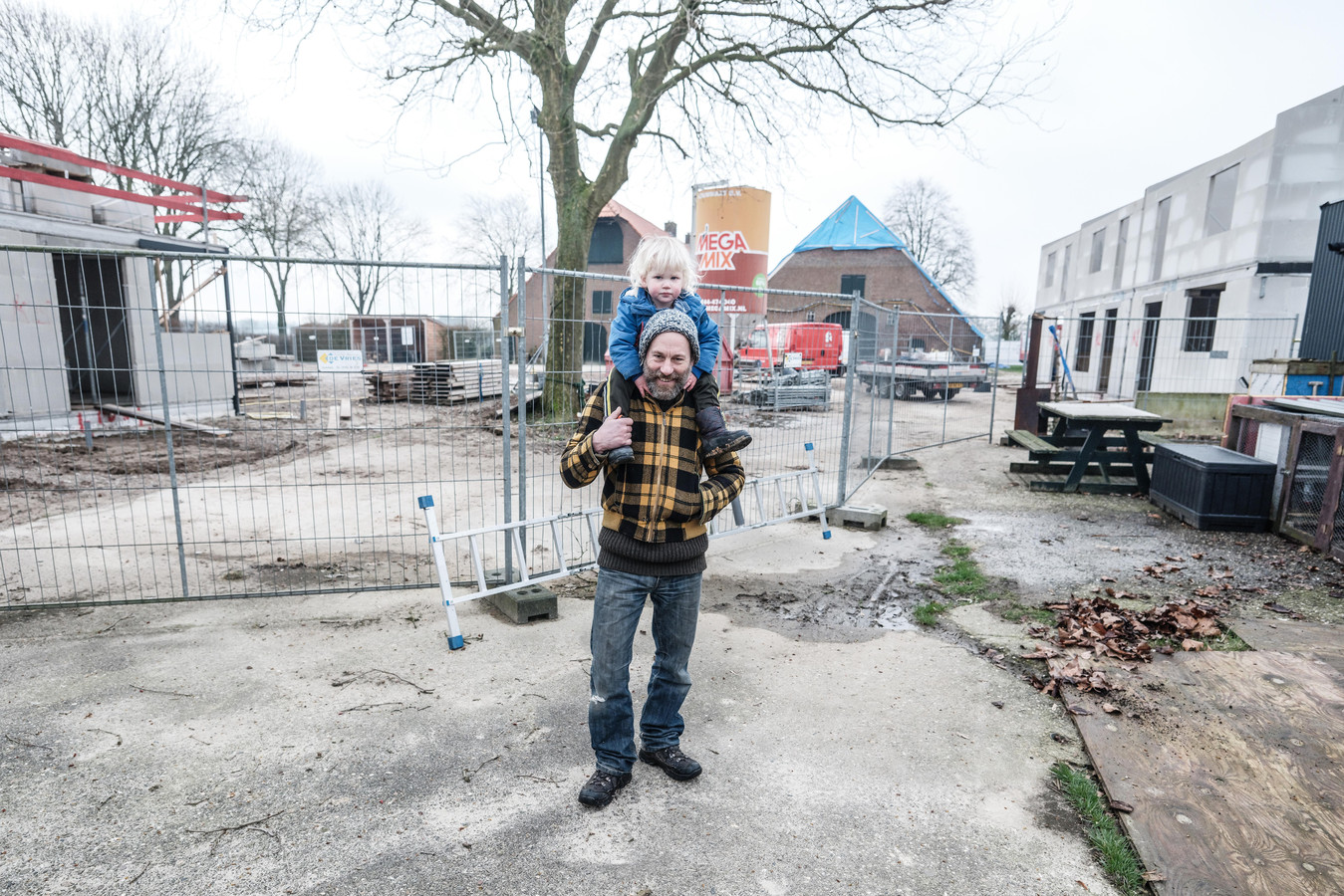 Pieternel en Marlies delen een boerenerf met anderen: ‘Zoveel ...