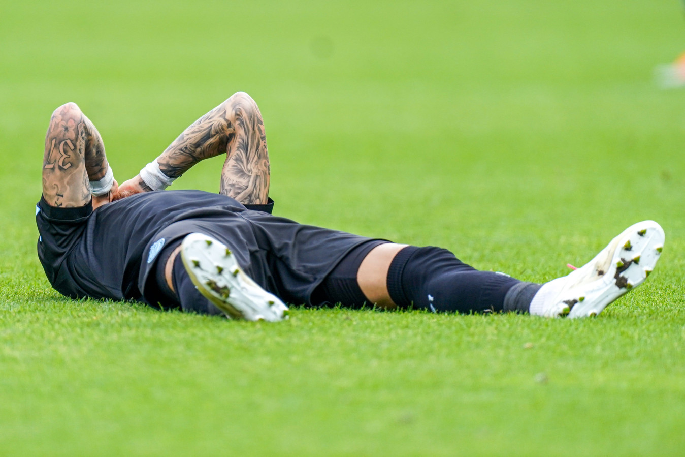 Degelijk Club Brugge boekt moeizame zege tegen KV Kortrijk, Noa Lang valt uit met een blessure ...