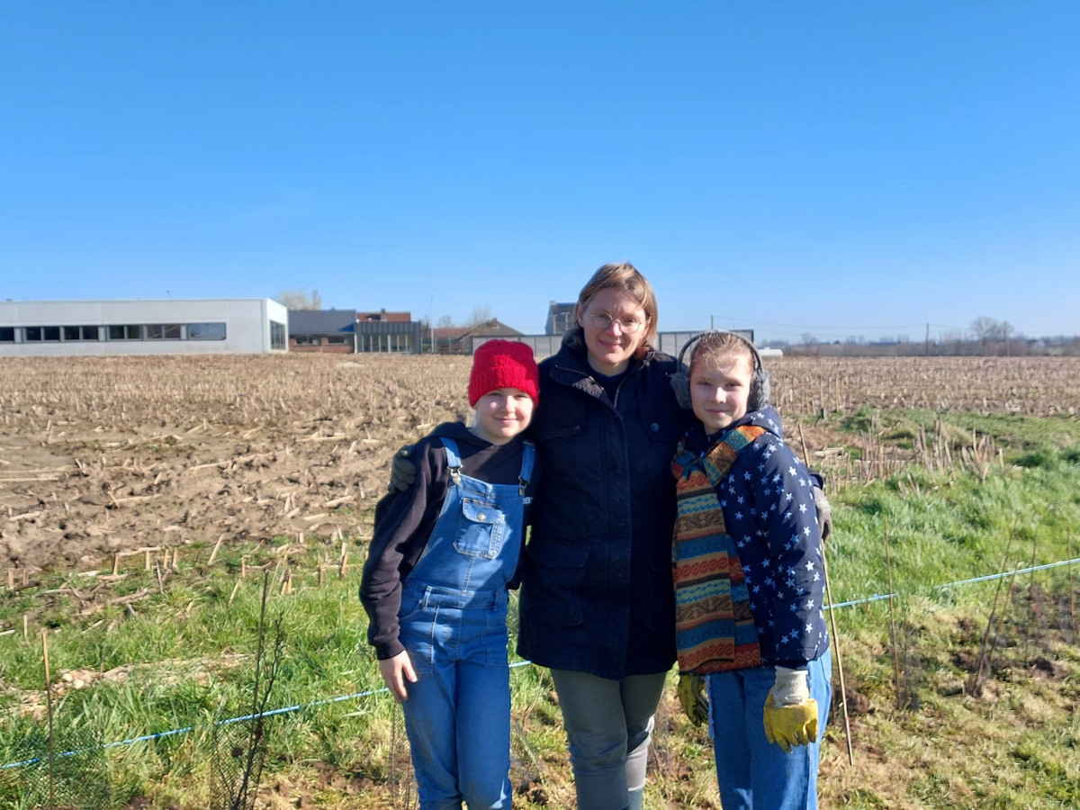 Inwoners Abele en Boeschepe bouwen samen aan ‘Droomplein’: “Of je nu ...