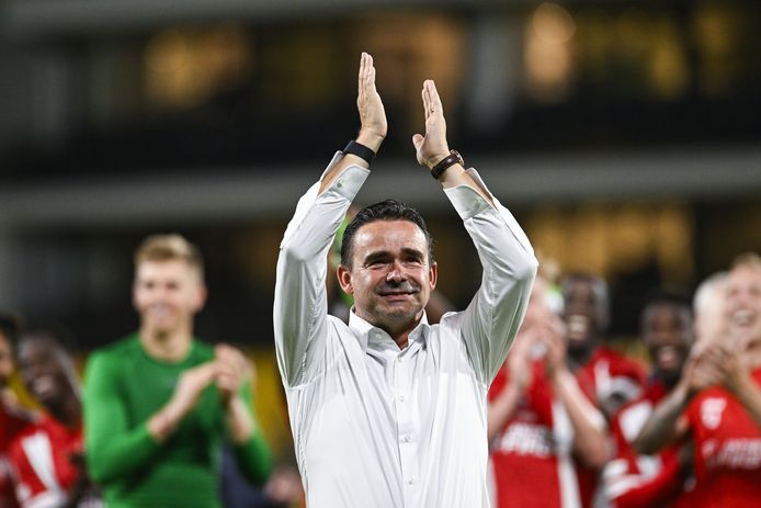 “Iedereen moet tweede kans krijgen”: Antwerp spreekt steun aan Marc ...