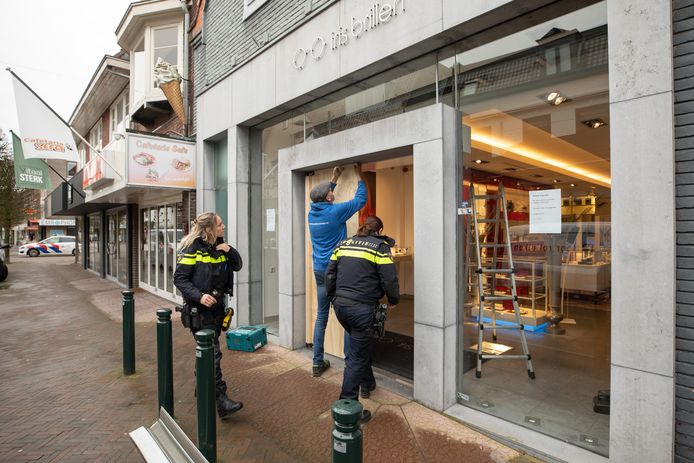 Brillenzaak Iris Brillen in Baarn doelwit van inbrekers: ‘Het is toch vreselijk’ | Baarn | AD.nl