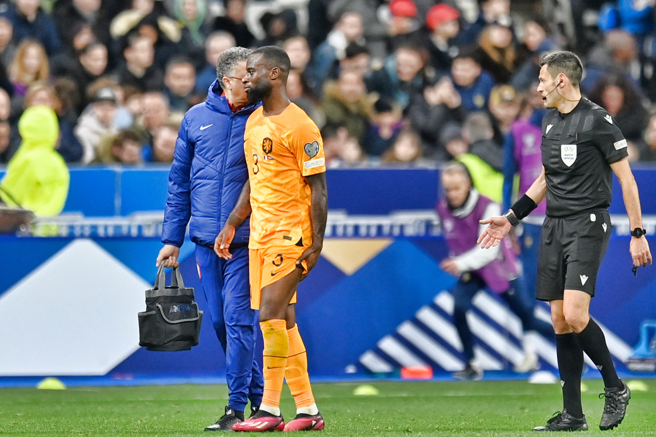 Lutsharel Geertruida met blessure terug naar Feyenoord: ‘Het ziet er ... Lutsharel Geertruida met blessure terug naar Feyenoord: ‘Het ziet er ...