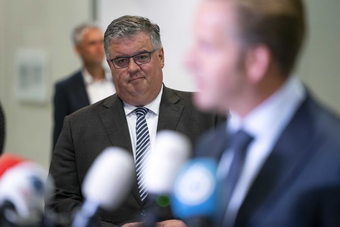 Hubert Bruls kijkt uit naar eind van crisis: ‘Coronabestrijding is ...