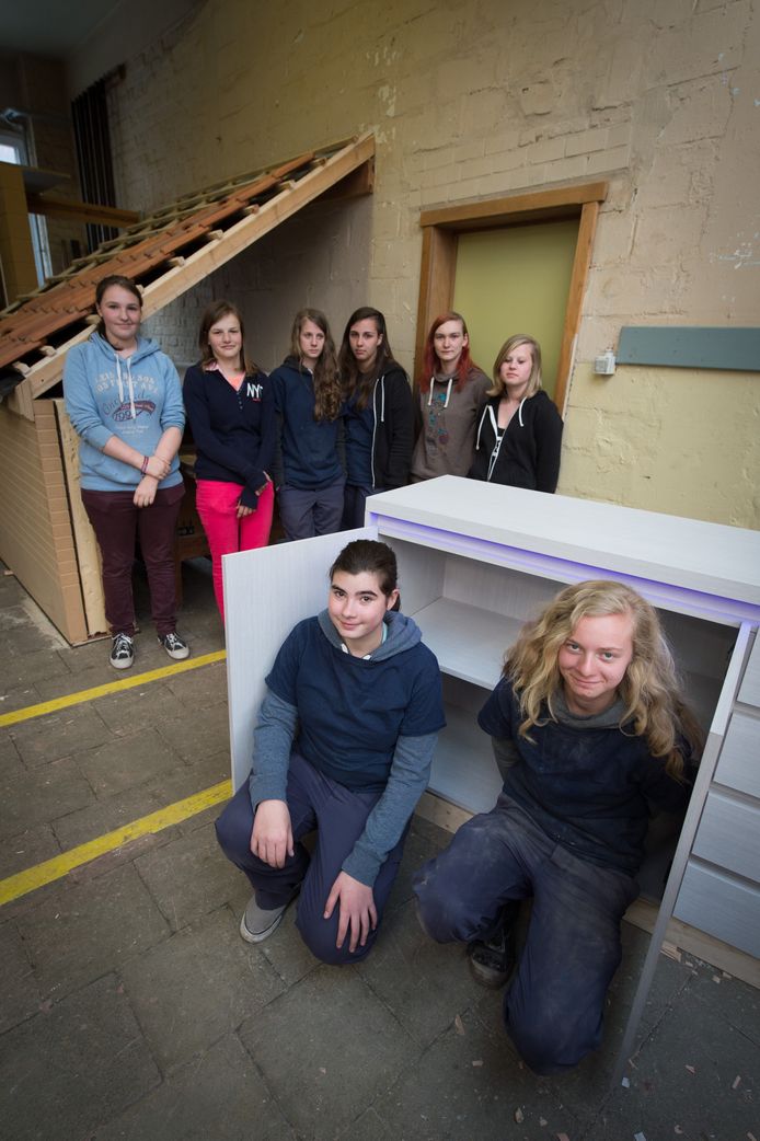 VTI levert schrijnwerksters | Lier | hln.be