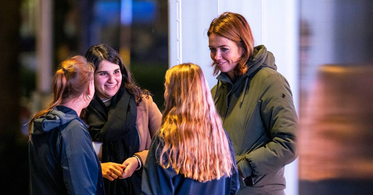 Team tegen mensenhandel dringt bij Arnhemse scholen aan op les over ...