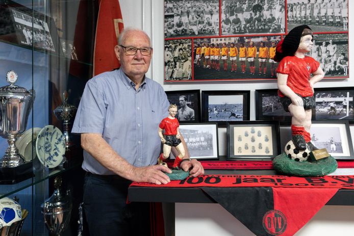 Met het overlijden van Jan van Mil uit Den Bosch verliest niet alleen ...