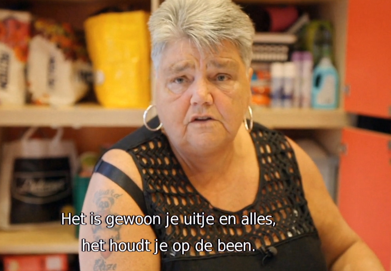 Marian gaat het land in met oer-Haagse bingo | Foto | AD.nl