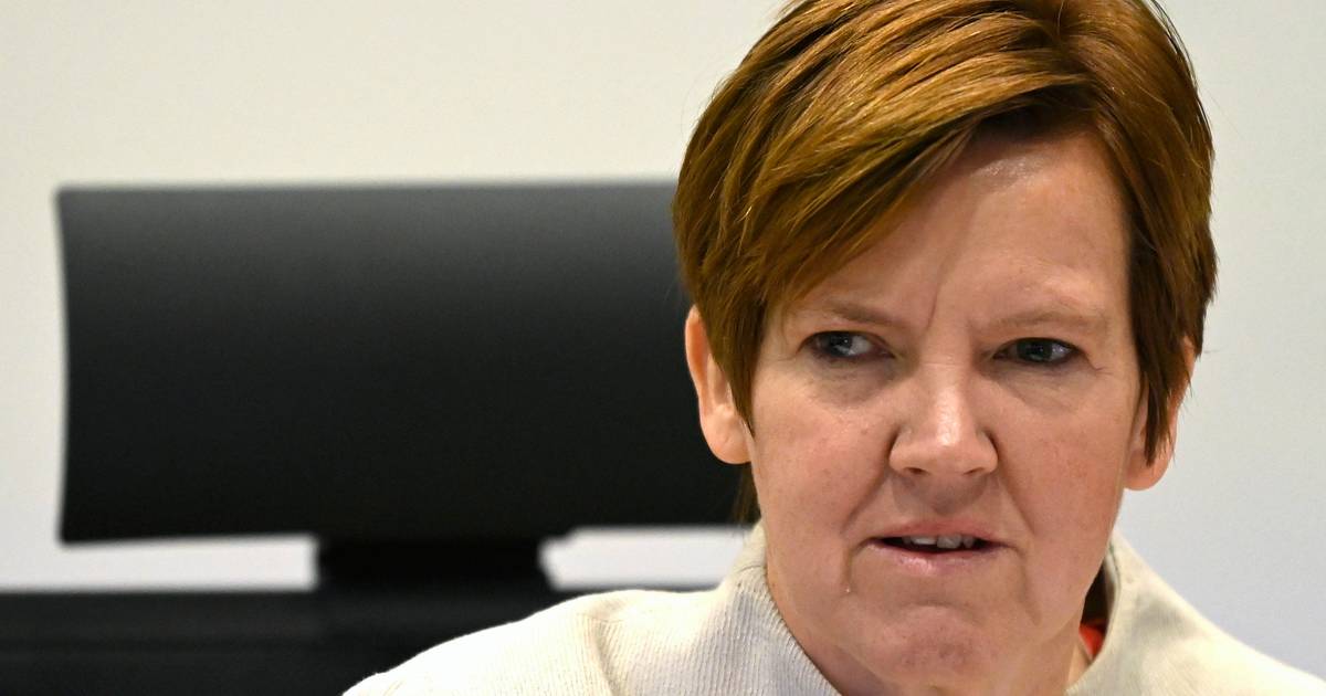 Els Van Hoof (CD&V) vraagt genderquota voor directie overheidsbedrijven ...