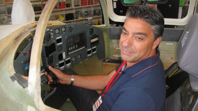 "Klein, zo'n cockpit" | Antwerpen | hln.be