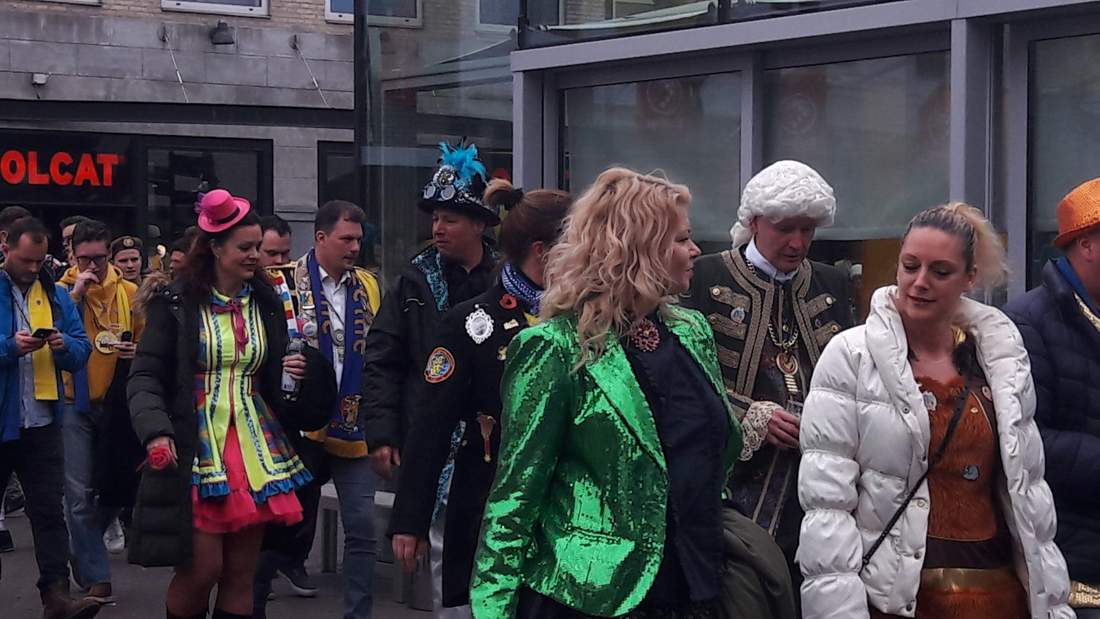 Carnaval in Oss is deze vrijdag gewoon al dik begonnen | Foto | bd.nl