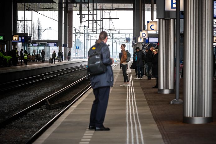 Treinen op de hsl tussen Rotterdam en Breda rijden weer | Rotterdam | AD.nl