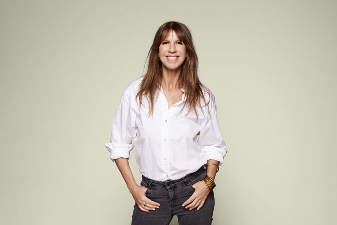 Isa Hoes: ‘Ik wil graag een nieuwe liefde vinden, jammer dat het buikje ...