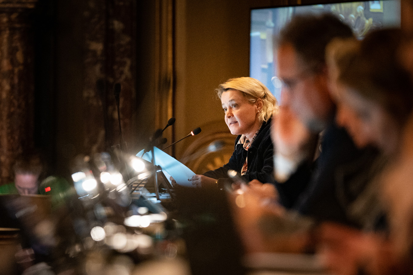 “Het verschil tussen de Titanic en Open Vld? De Titanic had nog een orkest”: schepen Erica ...