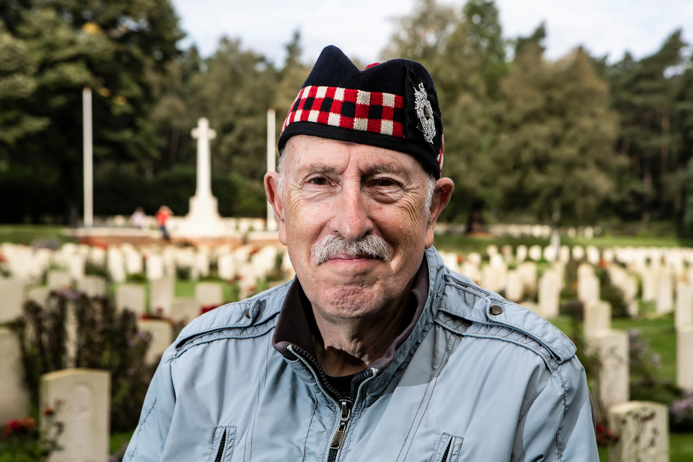 Edwin van der Wolf maakte een site over 394 helden van ‘zijn’ Canadian ...