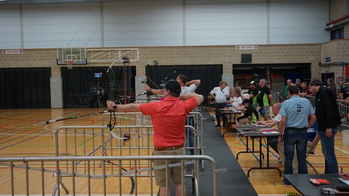 300 boogschutters verzamelen in sporthal ’t Wit Zand voor Europees ...