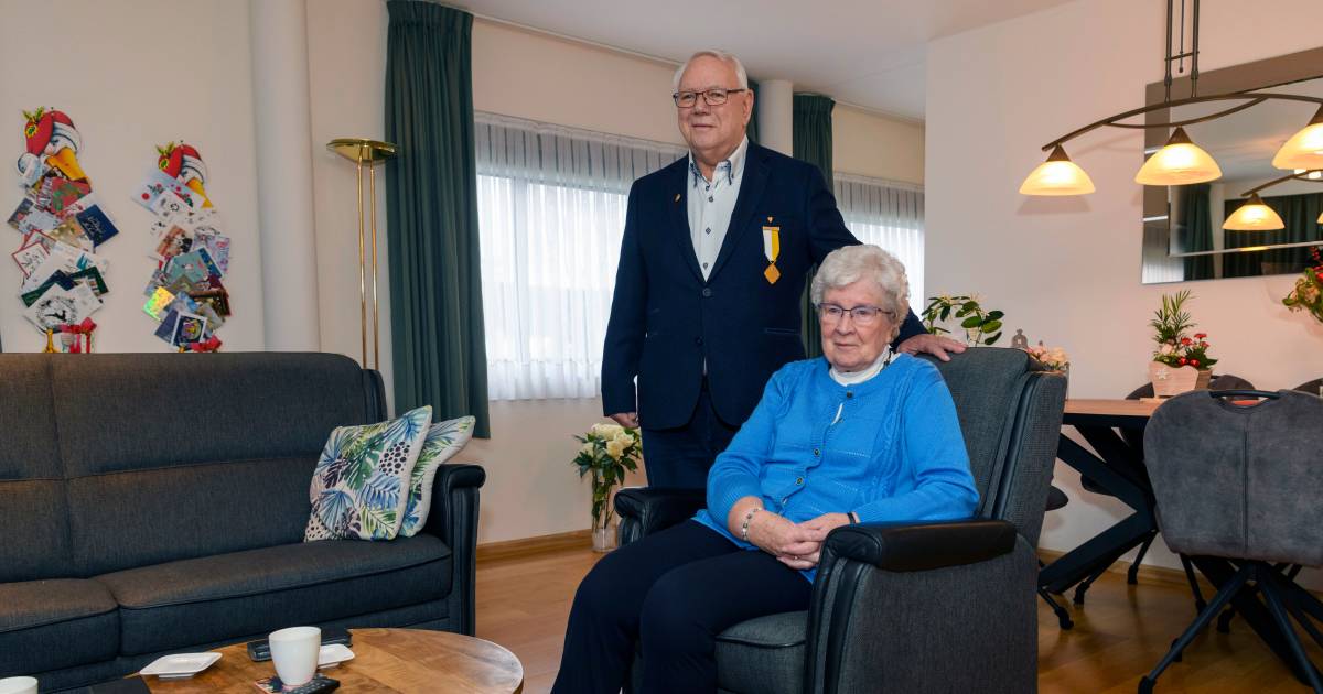 Jan van de Put heeft na een lintje van de koning er nu ook een van de ...