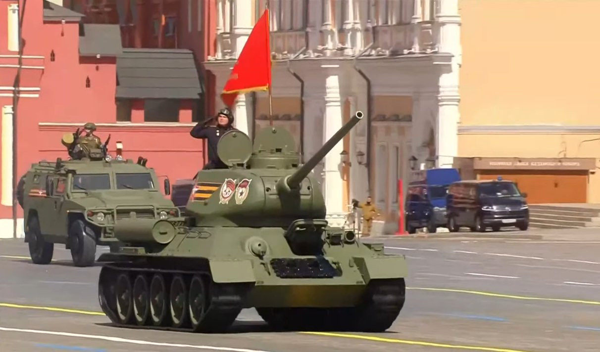 L’image frappante de la parade du 9 mai à Moscou: seul un char a défilé ...