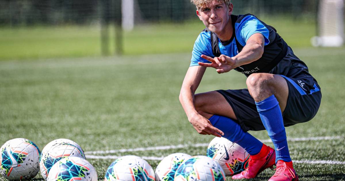 Racing Genk legt 16-jarig jeugdproduct Nolan Martens voor drie jaar ...