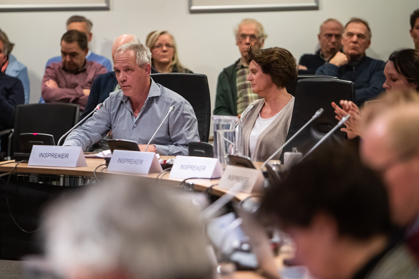 Camping wil uitbreiden, maar buren ergeren zich nu al dood: gesprek ...