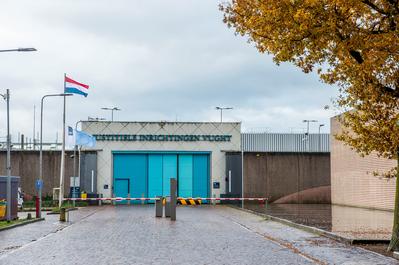 Man uit gevangenis Vught mag naar huis onder voorwaarden, maar wordt ...