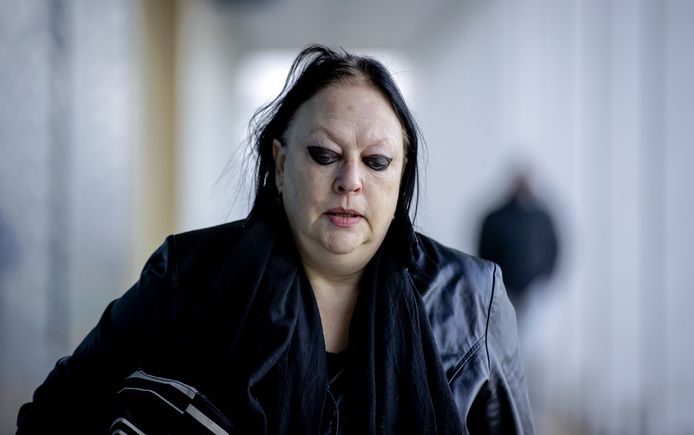 Advocaat beschuldigt Inez Weski van smokkelen informatie uit EBI, Youssef Taghi blijft in de cel ...