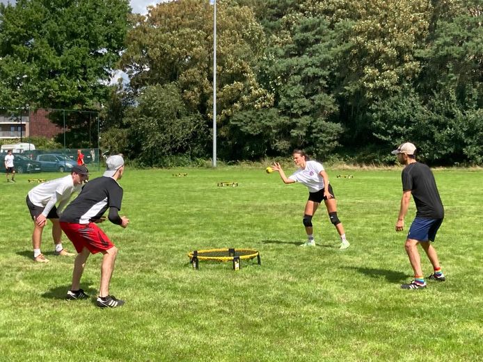 Roundnet Gent viert vijfjarig bestaan met een internationaal toernooi ...