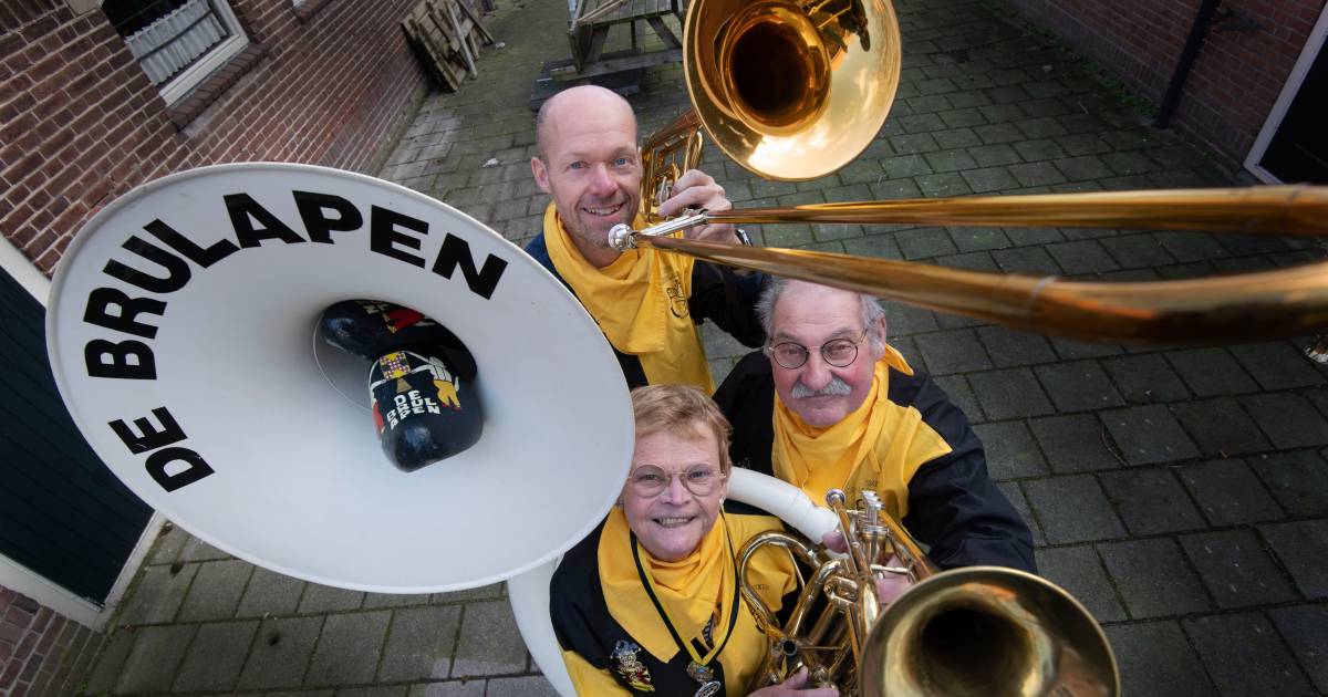 Laatste polonaise komt eraan: 66-jaar oude carnavalskapel De Brulapen ...