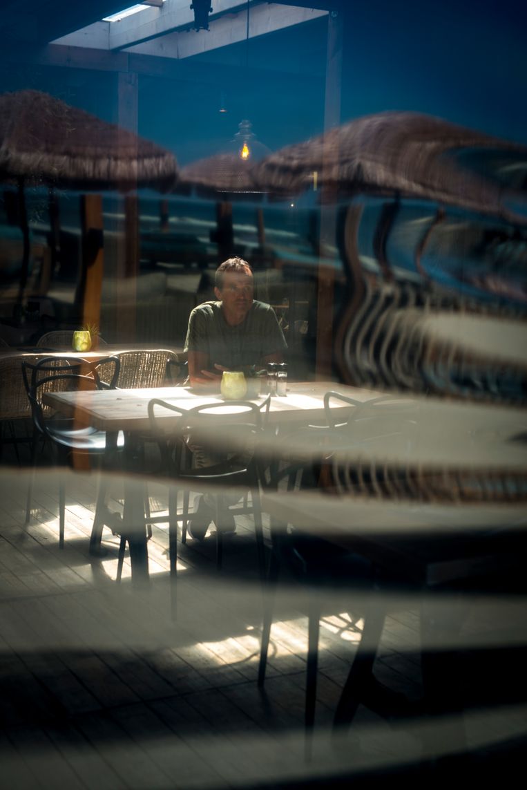 Misdaadverslaggever Bas van Hout: ‘Ga nooit, ik herhaal nooit, in zee ...