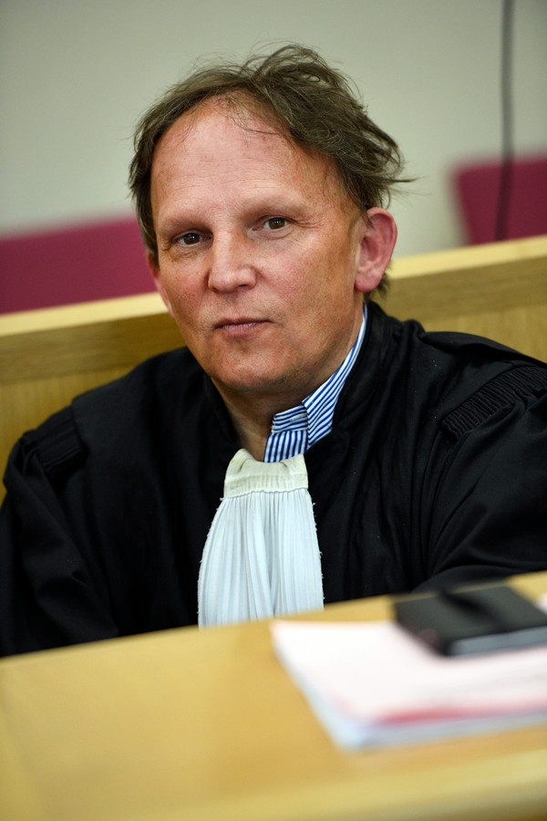 Hasan Bayazit riskeert 21 jaar opsluiting voor moord op zoon ex ...