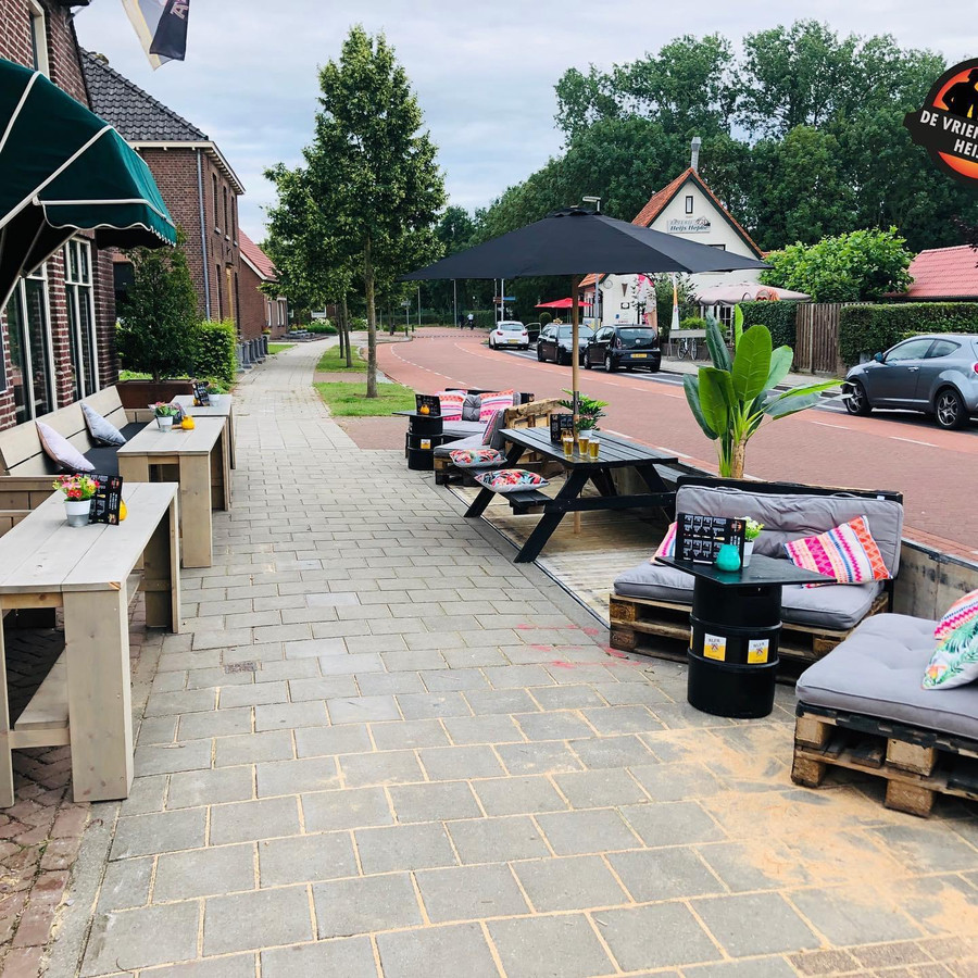 Het laatste café van dit dorp verliest zijn terras: ‘Belachelijk veel ...