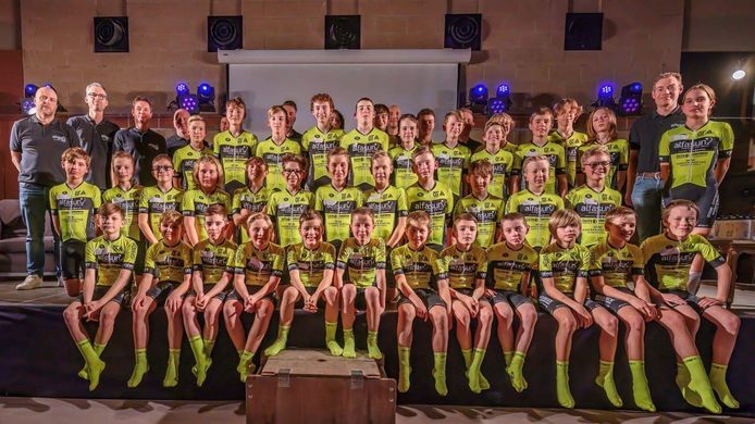 Alfasun Cycling Team stelt nieuwe ploeg voor 2023 voor: “Ook dit jaar ...