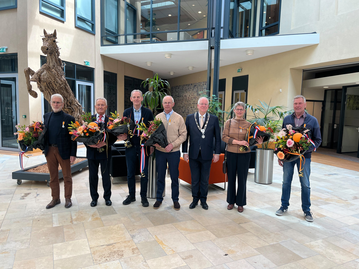 Dertien (!) lintjes in gemeente Dinkelland: hoofdrol voor Ootmarsum én ... Dertien (!) lintjes in gemeente Dinkelland: hoofdrol voor Ootmarsum én ...