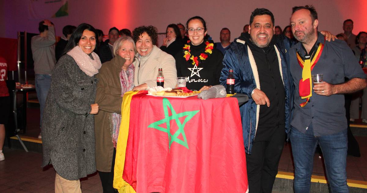 Marokkaanse zege gevierd met getoeter en vlaggengezwaai in het stadscentrum | Ronse | hln.be