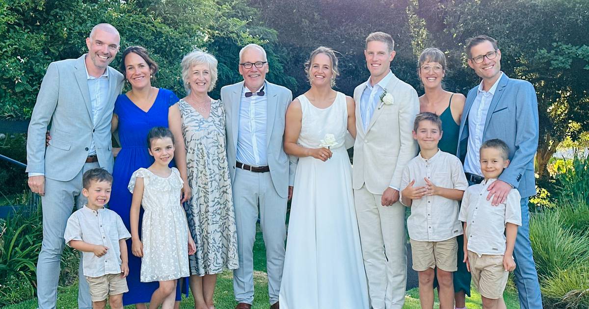 Zeilster Emma Plasschaert in Australië gehuwd met Matt | Oostende | hln.be