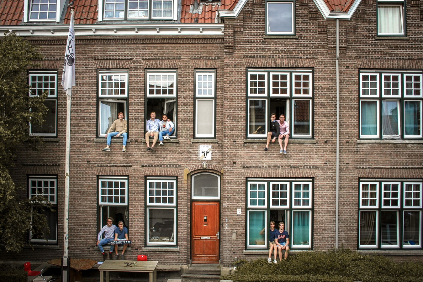 Échte studentenhuizen helpen talenten in Eindhoven te houden; onderzoek ...